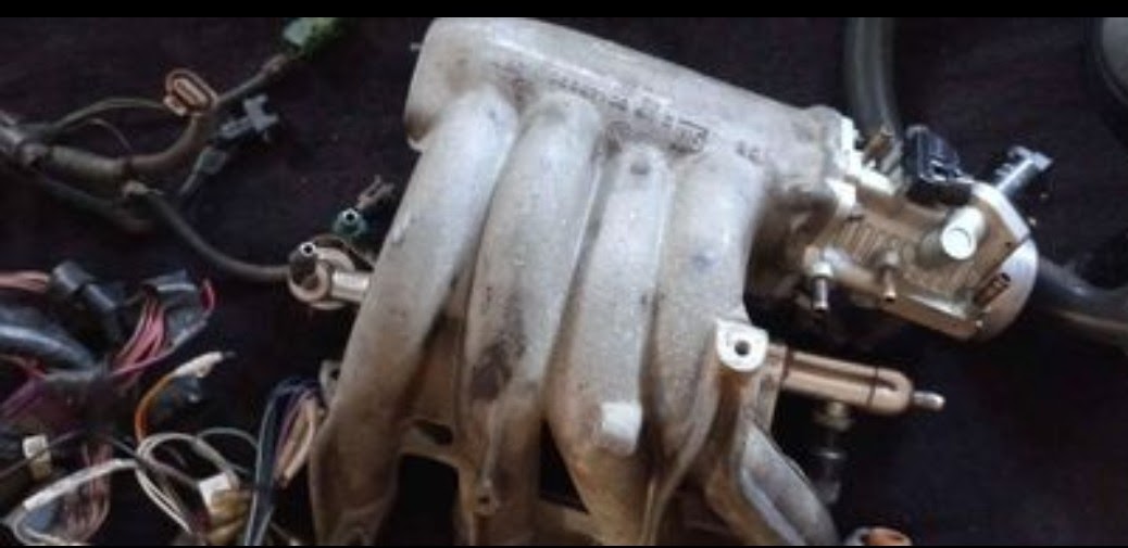 Computer box for opel corsa 1.4/1.6 with harnass | Junk Mail Marketplace