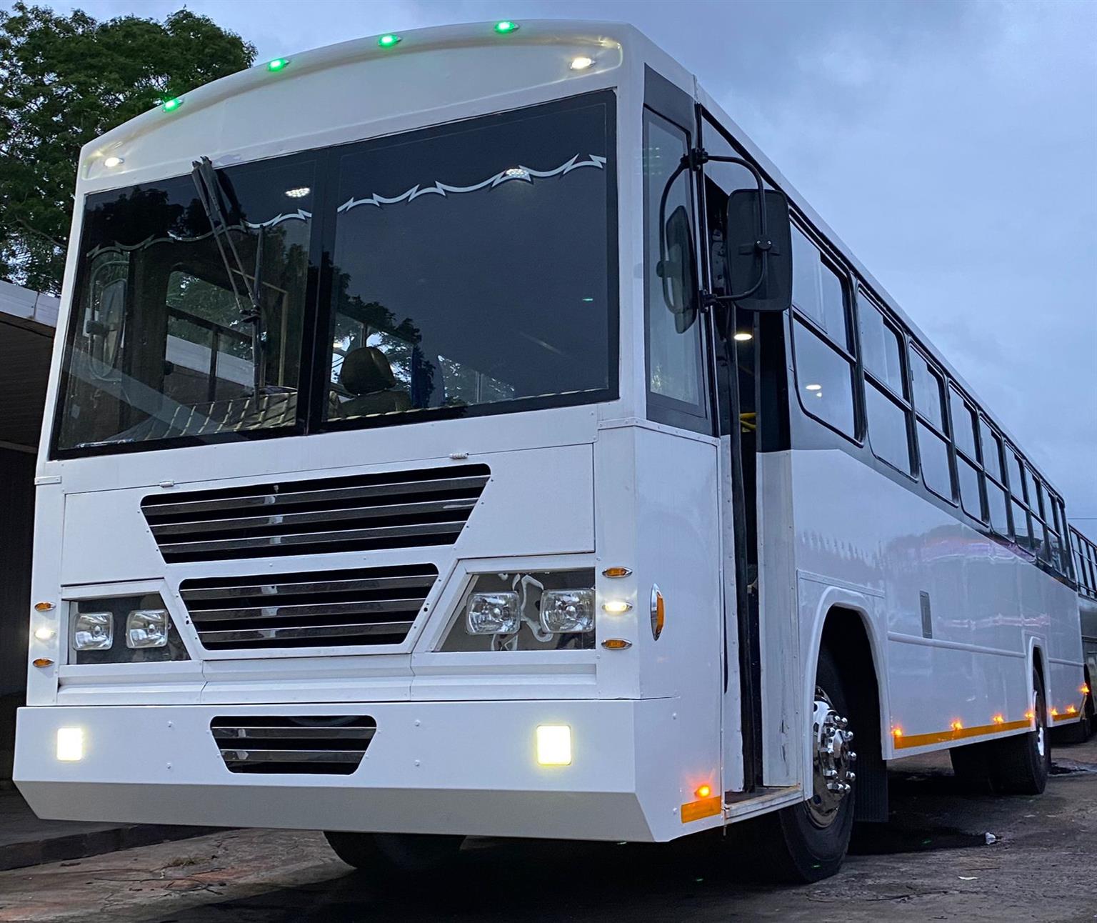 Mercedes Benz 1624 Bus | Junk Mail Marketplace