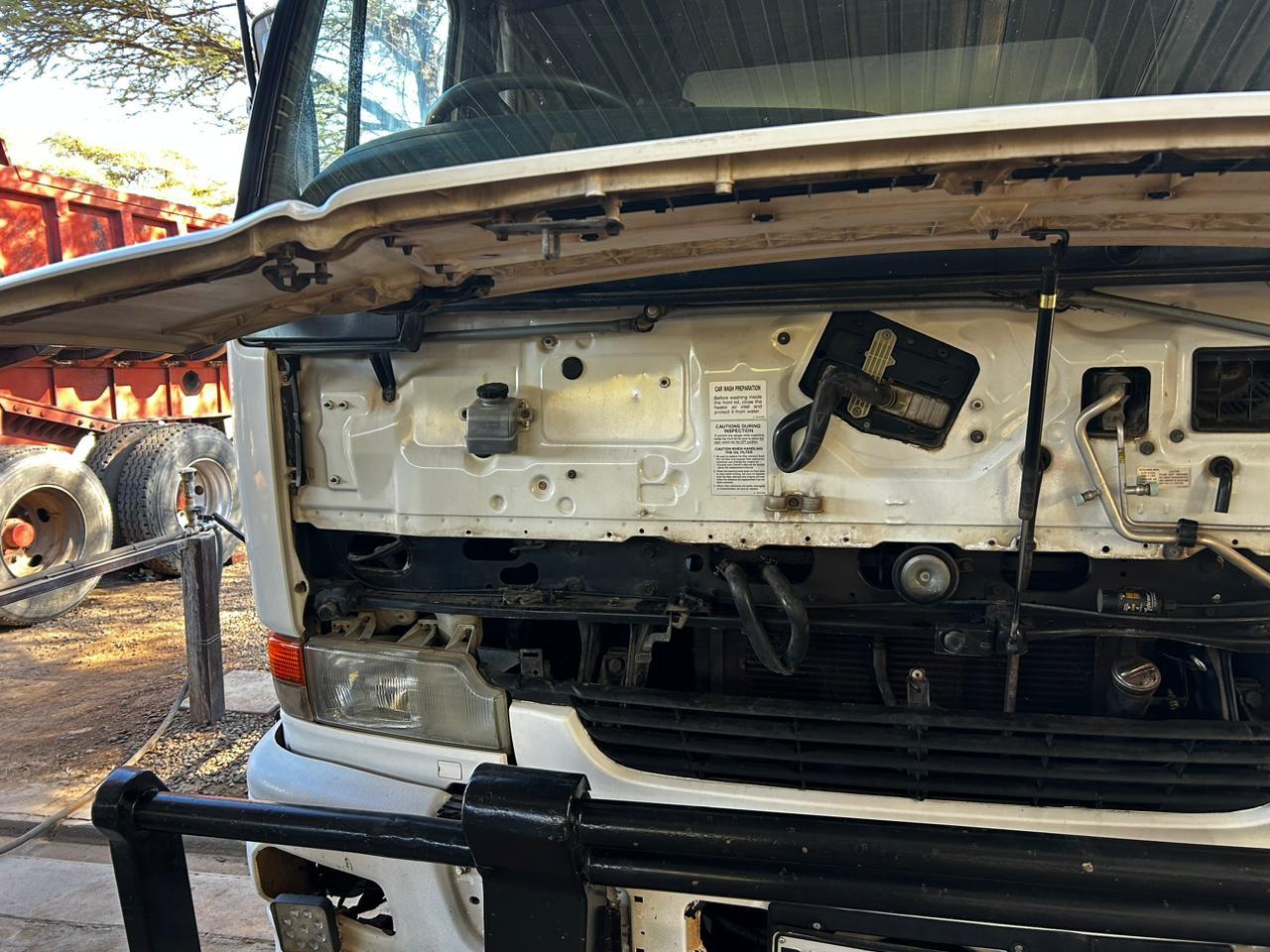 2007 nissan UD 440 | Junk Mail