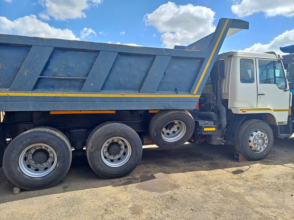 Few 10 cube tipper truck | Junk Mail Marketplace