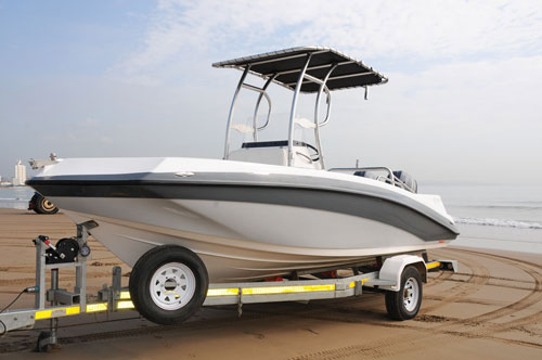 Explorer EVO C/C(BRAND NEW!) with 2 x Used Yamaha F60hp Motors | Junk Mail