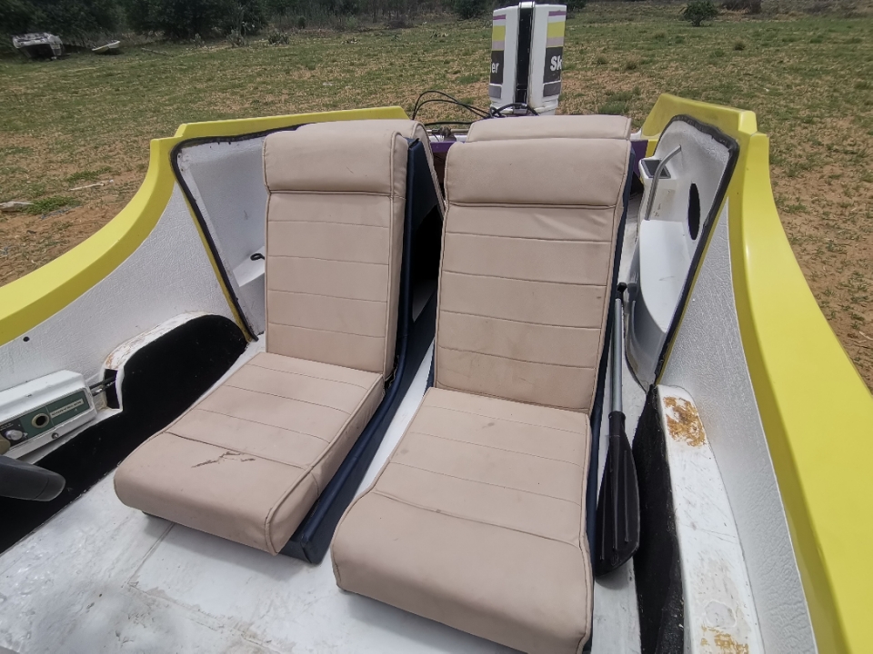 Old but Gold - Mach 1 Speed Boat with Powerful 130Hp Chrysler Motor ...