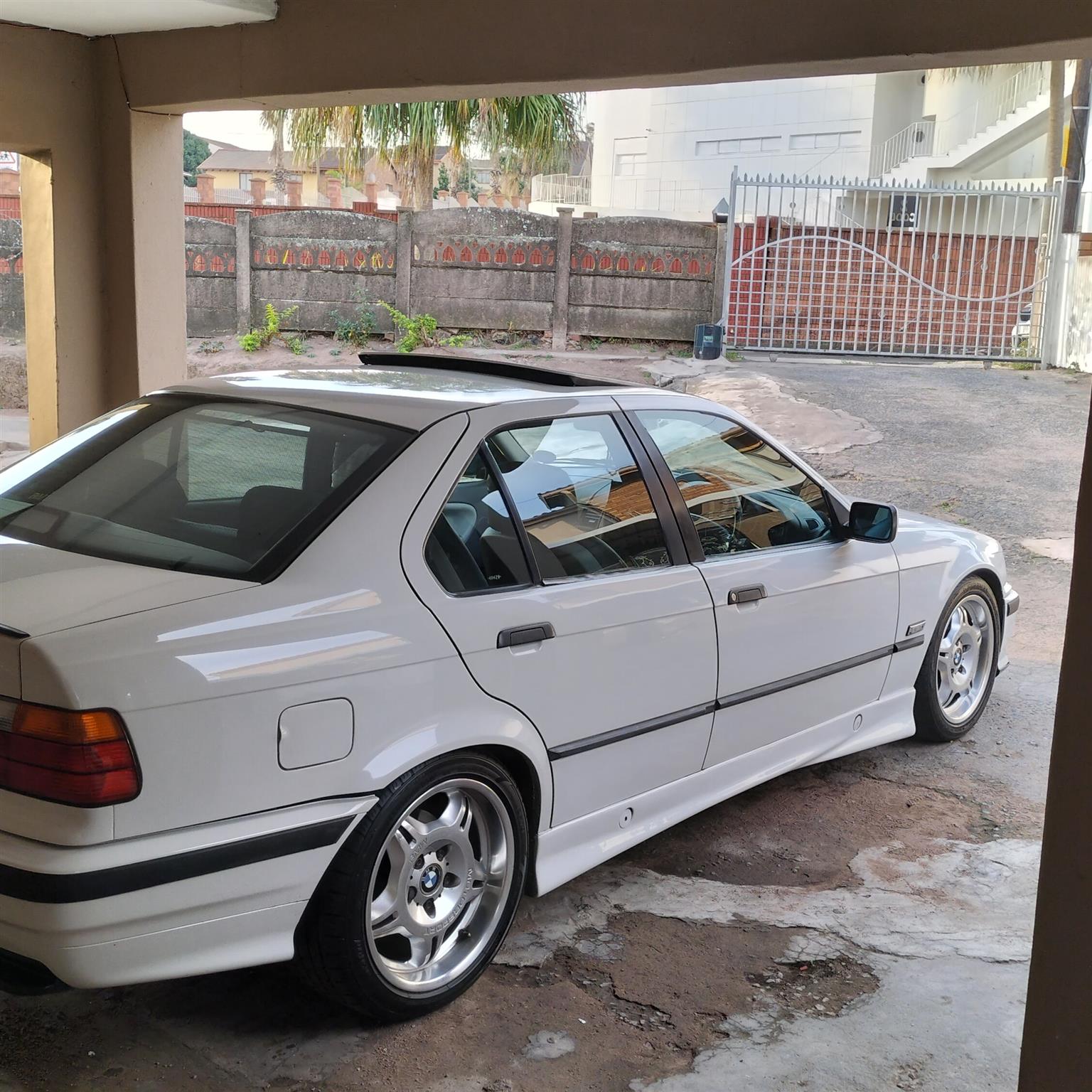 BMW E36 328i | Junk Mail Marketplace