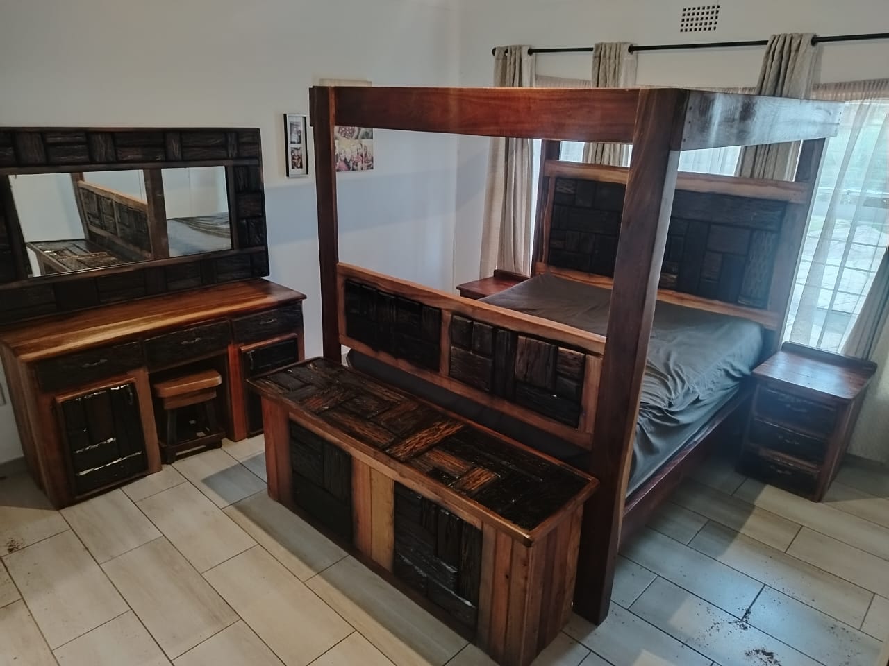Hemel bed | Junk Mail Marketplace
