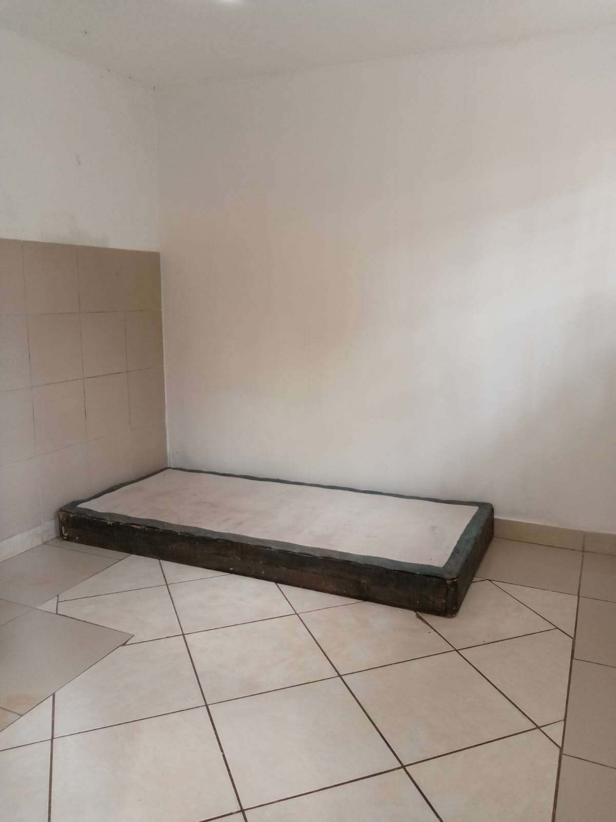 Escape to Your Perfect Getaway! Month-Long Rental in Rosebank | Junk ...