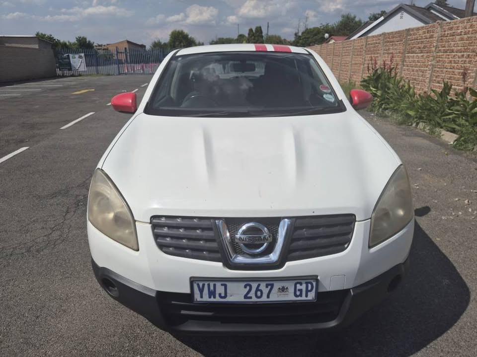 2010 NISSAN QASHQAI 1.6 MANUAL . NICE SUV | Junk Mail Marketplace