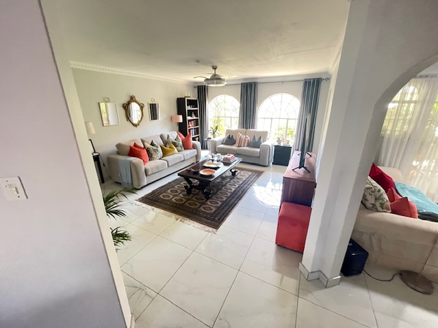 3 bedroom 2 bathroom house for rent | Junk Mail