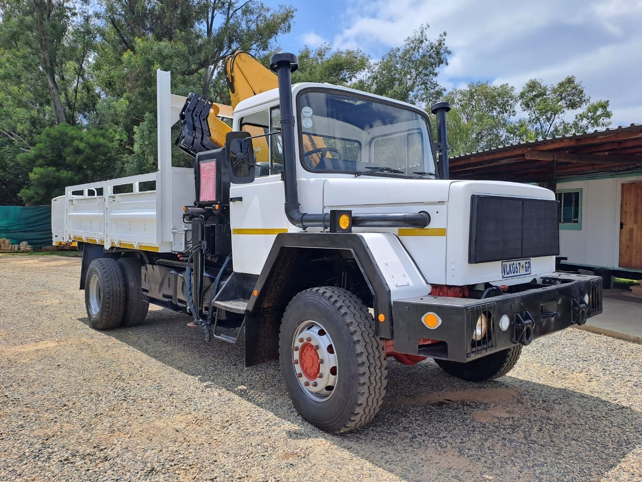 2000 SAMIL 50 4X4 Crane Truck | Junk Mail Marketplace