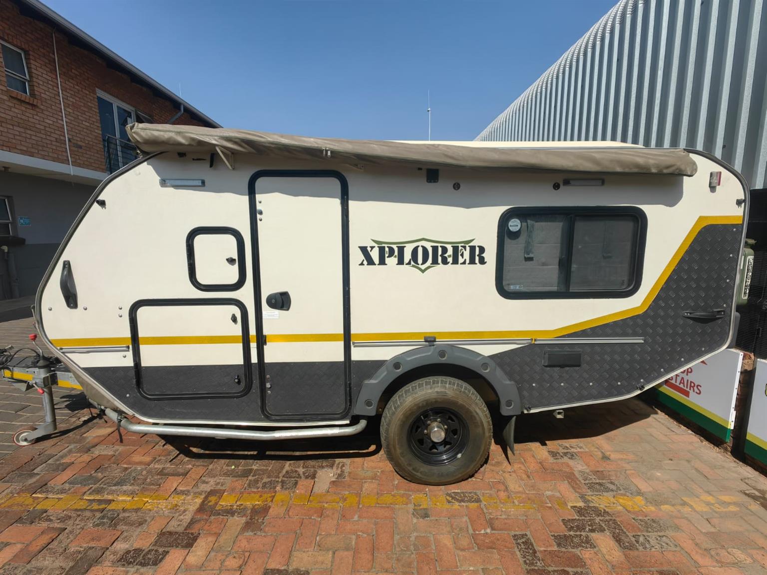 2017 Jurgens Safari XPlorer Black Edition | Junk Mail