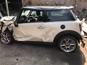 Mini Cooper Stripping For Spares In Johannesburg | Reviewmotors.co