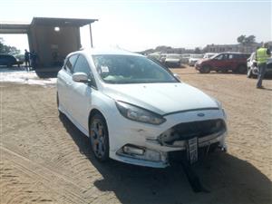 Ford focus st spares store