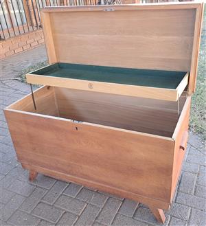 Large Antique Wooden Kist | Junk Mail Marketplace